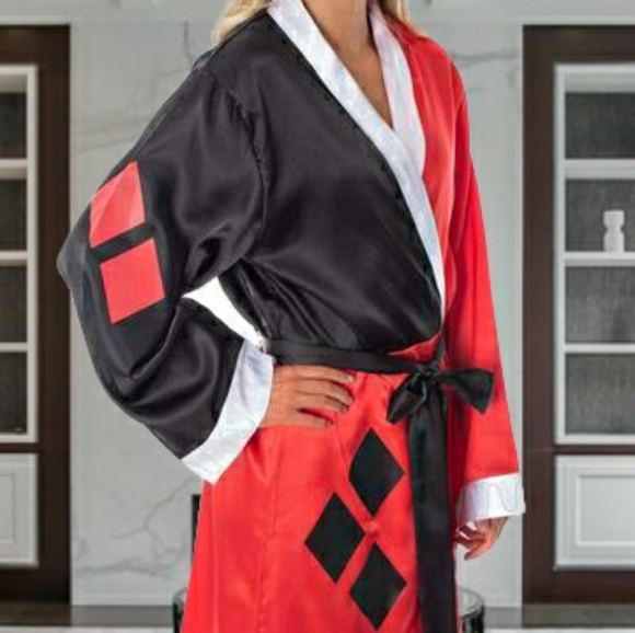 DC Comics | Intimates & Sleepwear | Dc Comics Harley Quinn Jester Robe ...